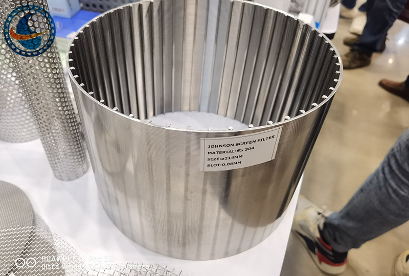 Self Supporting SS Downhole Slotted Tube For Water Supply Systems ...